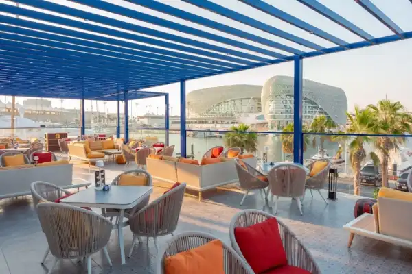 Ishtar Yas Marina - Coffee Shop Arcade