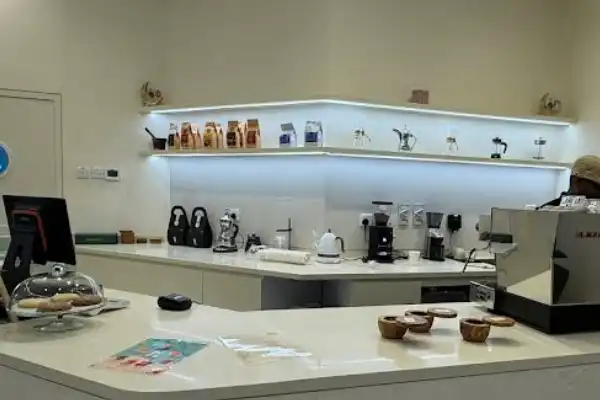 MIA MIA Cafe - Coffee Shop Arcade