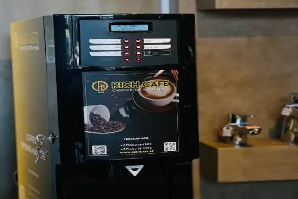 RICH CAFE COFFEE VENDING MACHINE - Coffee Shop Arcade